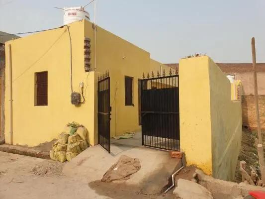 8 BHK House in Ishwar Colony bawana, Delhi - 8 BHK House for Sale in ...