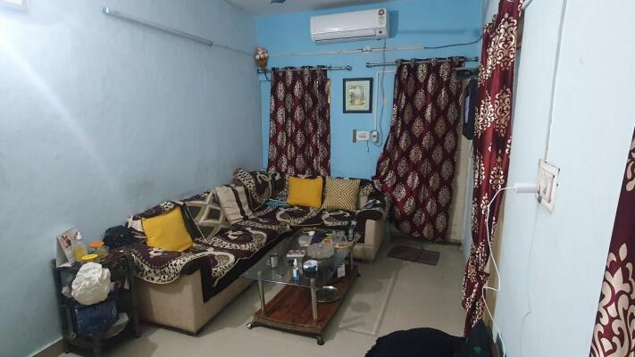 2 BHK Apartment / Flat for sale in Dda Flat Uttari Pitampura Delhi ...