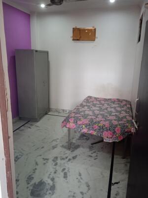 1 BHK / Bedroom Builder Floor for rent in Baprola Vihar Delhi - 550 Sq ...