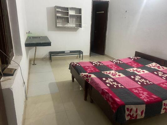 1+ Girls PG in Phase 6, Sector 56, - Female / Girls Hostel in Phase 6 ...