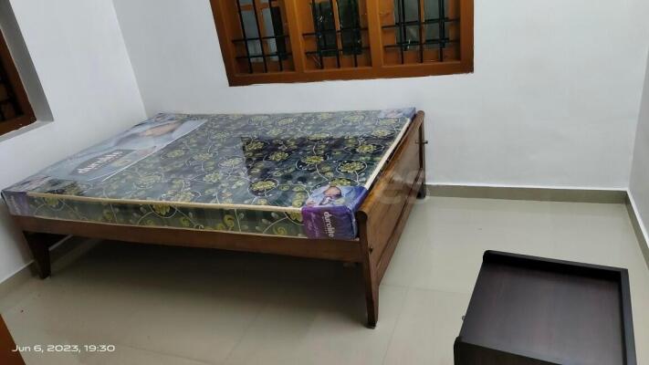 2 BHK / Bedroom Apartment / Flat for rent in Nettoor Kochi - 1000 Sq ...