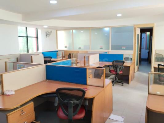Ready to move Office Space in Sector 16 Noida - 2500 Sq. Ft.
