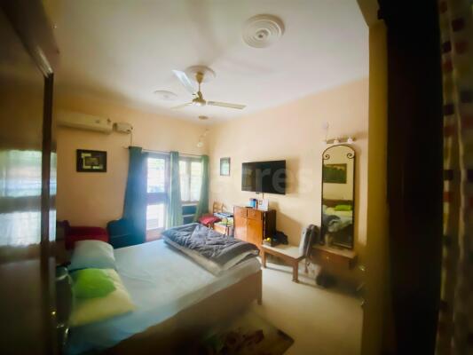 3 BHK Apartment / Flat for sale in N Block Saket RWA Saket South Delhi ...