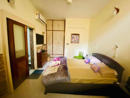 3 BHK Apartment / Flat for sale in N Block Saket RWA Saket South Delhi ...