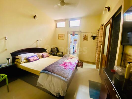 3 BHK Apartment / Flat for sale in N Block Saket RWA Saket South Delhi ...