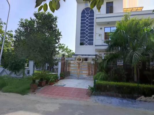 6 BHK Property in C Block Sector 36 Noida - 2+ Flats, Houses in C Block ...
