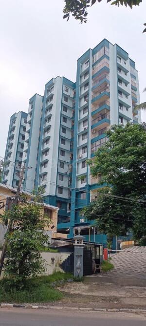 3 BHK Flats for resale in Sowparnika Promenade Square, Kumarapuram ...