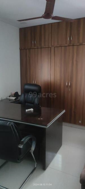 Ready to move Office Space in Matrusri Nagar Miyapur - 1500 Sq. Ft.