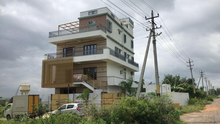 House for Sale in Vijaya Bank Layout, Bannerghatta Road - 2+ House in ...
