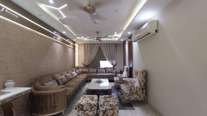5 BHK Apartment / Flat for sale in Starlite Apartment Sector 14 Rohini ...