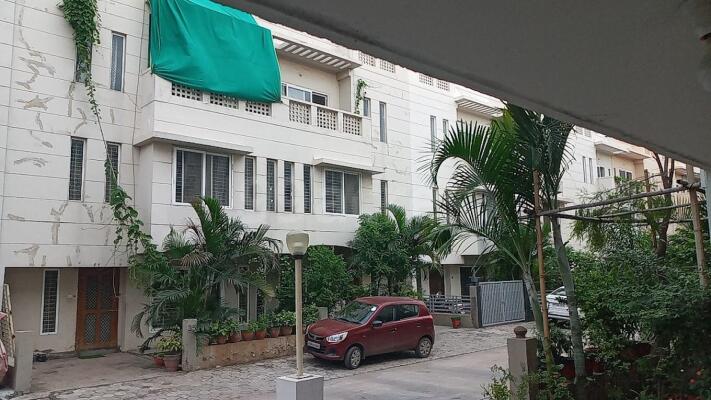 Property in MR 10 Indore from 1 crore to 2 crores - 5+ Property for ...