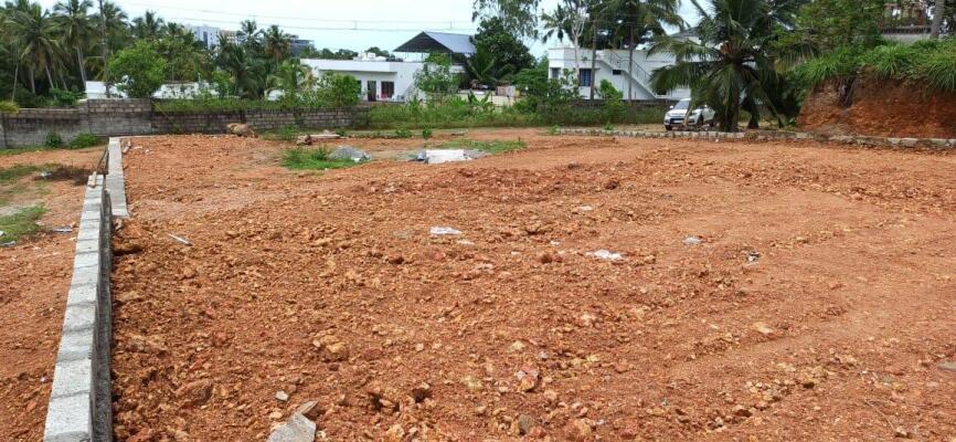Plots in Kazhakootam Trivandrum from 5 lakhs to 15 lakhs - 6 ...