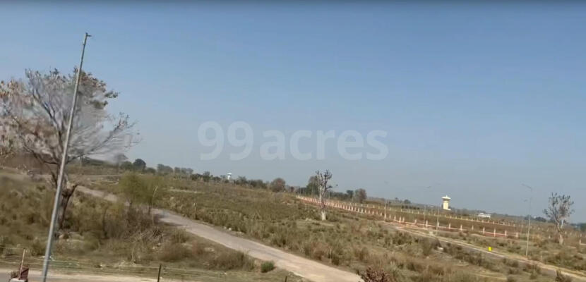 Residential land / Plot for sale in Yamuna Expressway Industrial Devt ...