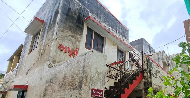Resale House in Kalva Chok Junagadh - 2+ Properties