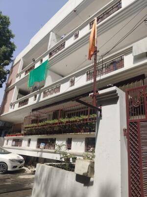 2 BHK Flats for resale in Maharaja Apartments, Jiamau Lucknow - 2 BHK ...
