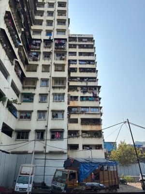 Luxury Flats in Mhb Colony, Bandra - 3+ Luxury Apartments in Mhb Colony ...