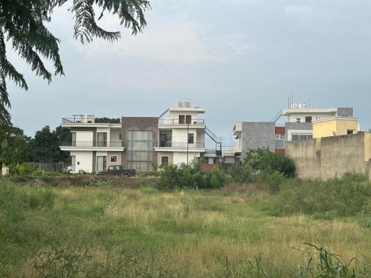 Residential land / Plot for sale in Emaar Mohali Hills Plots Sector 105 Mohali - 300 Sq. Yard.