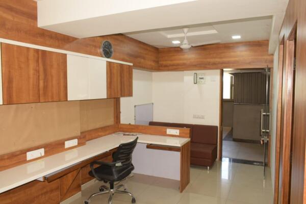 Ready to move Office Space in Shilp Epitome Bodakdev Ahmedabad - 822 Sqft
