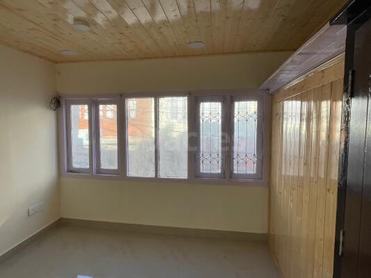 Bare shell Office Space in Kasumpti Shimla