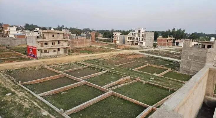 Residential land in Amar Shaheed Path Lucknow from 20 lakhs to 25 lakhs - 1+ Residential land ...