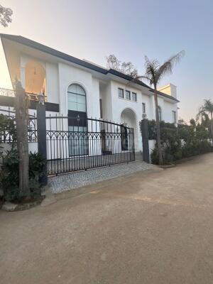 5 BHK Farm house for sale in Gadaipur Delhi - 10000 Sq. Ft.