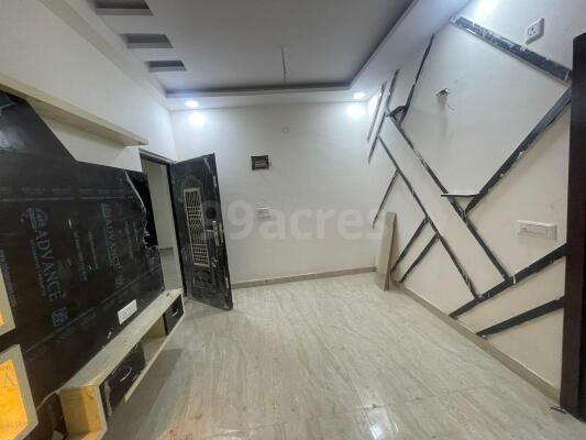 3 BHK Apartment / Flat for sale in Sector 37 Noida - 1150 Sq. Ft.- 1st ...