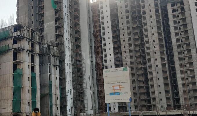 2 BHK Apartment / Flat for sale in Sikka Kaamya Greens Sector 10 ...
