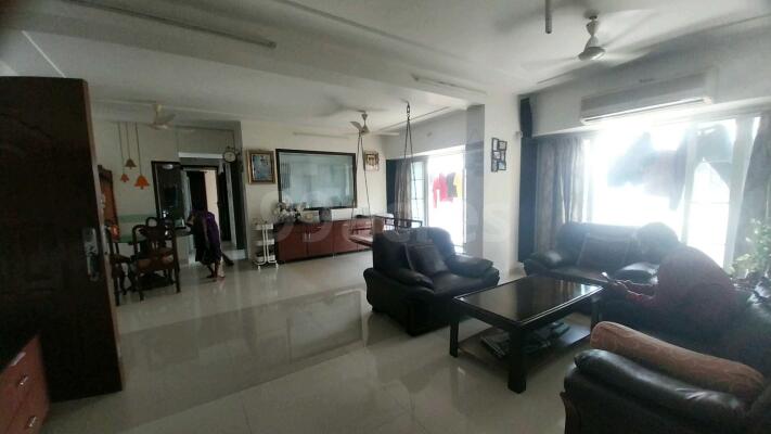 4 BHK Apartment / Flat for sale in Borivali West Mumbai - 1400 Sq. Ft ...