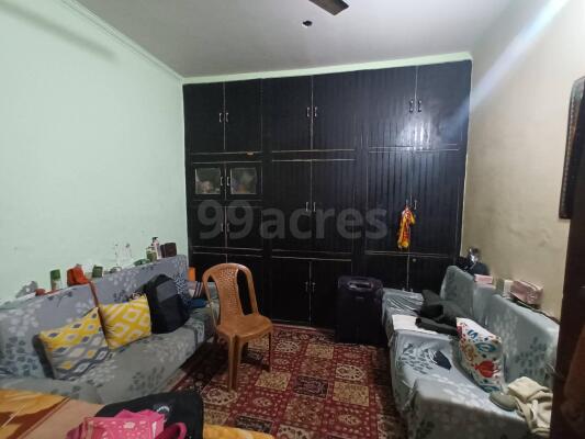 4 BHK House / Villa for sale in Narsingh garden block A Delhi - 450 Sq. Ft.
