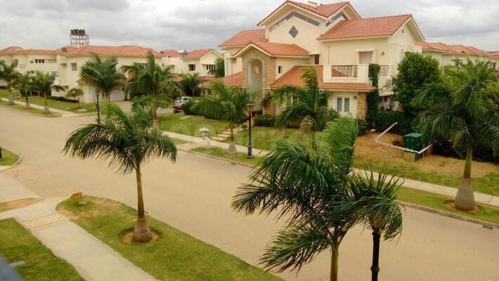 4 BHK House / Villa for sale in Adarsh Palm Retreat Villas Bellandur ...