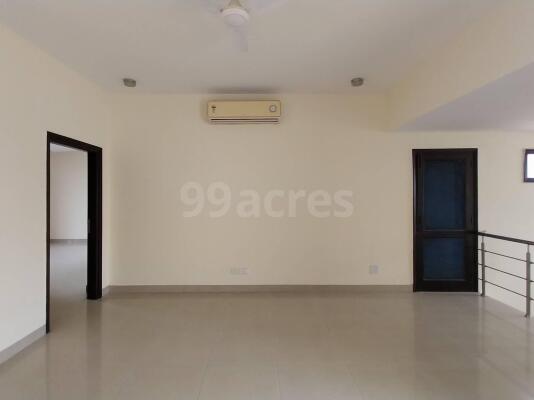 3 BHK House / Villa for sale in Sector 4 Gurgaon - 1440 Sq. Ft.
