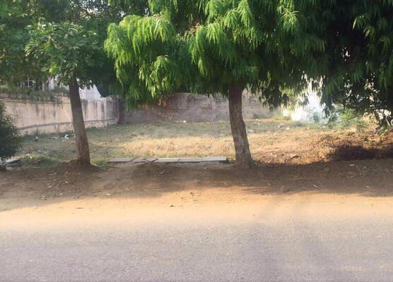 Residential land / Plot for sale in DLF City Plots Block-A DLF City ...