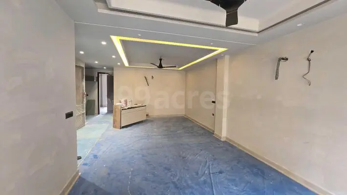 Property in Rajouri Garden Extension, Delhi from 3 crores to 5 crores ...