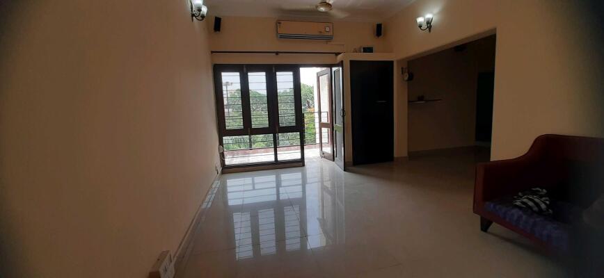 2 BHK Apartment / Flat for sale in Mandakini Enclave Alaknanda Delhi ...