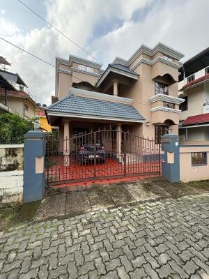 4 BHK House / Villa for sale in Edappally Kochi - 1800 Sq. Ft.