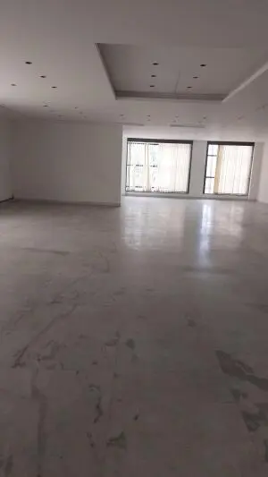 Factory for sale in Hosiery Complex, Noida