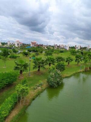 Residential land / Plot for sale in Gaur Yamuna City Yamuna Expressway ...
