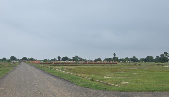 Residential land / Plot for sale in Yamuna Expressway Authority Plots ...