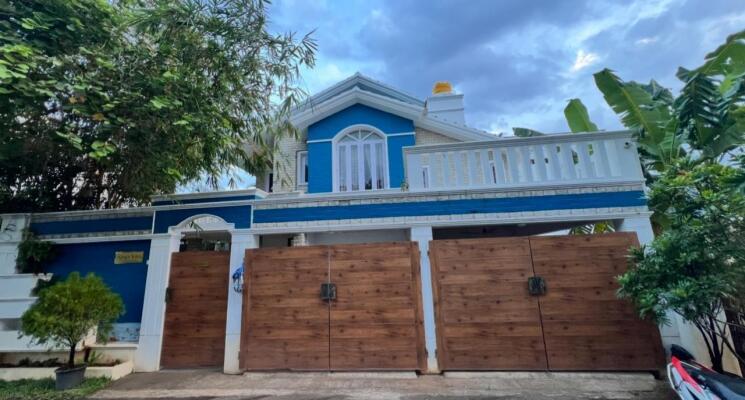 5 BHK House / Villa for sale in VGP Uthandi Uthandi ECR - 5000 Sq. Ft.