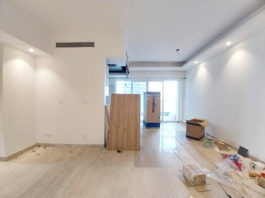 3 BHK Apartment / Flat for sale in Supertech Supernova Sector 94 Noida ...