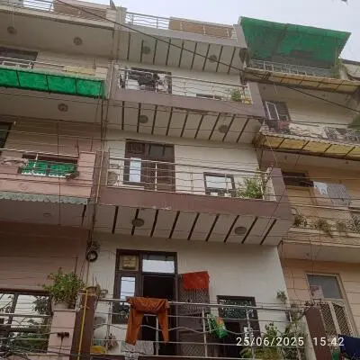 Property in Sector 20 Rohini, Delhi from 40 lakhs to 60 lakhs - 5 ...