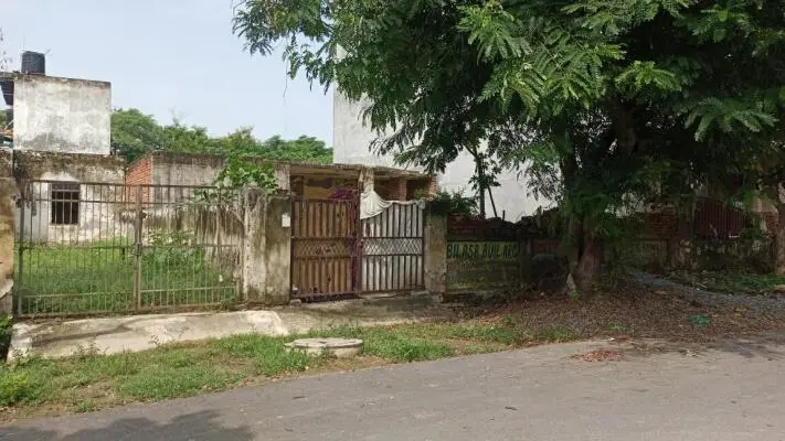 Gated Community Plots in Sector Delta, Greater Noida - 9+ Properties