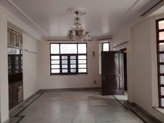 House for rent in in Sector 41, Noida between 30000 to 40000.