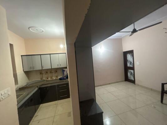 1 BHK / Bedroom Builder Floor for rent in Model Town Extension Mundi ...
