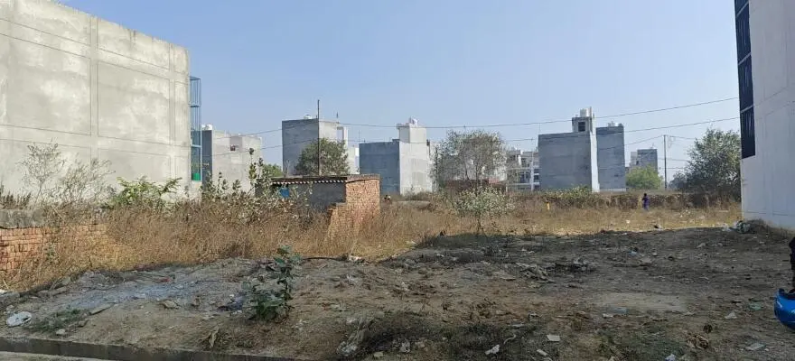 Plots in Ecotech 10, Greater Noida - 4+ Residential Land / Plots in ...