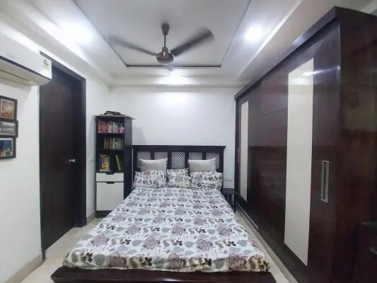 Property in Vijay Nagar, Delhi from 3 crores to 5 crores - 6+ Property ...
