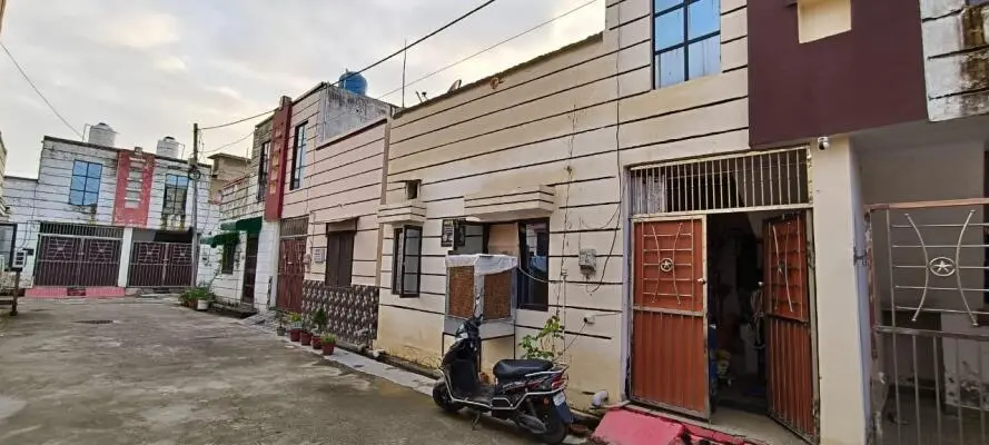 Residential land in Bishop Dohna Road Bareilly from 10 lakhs to 20 ...