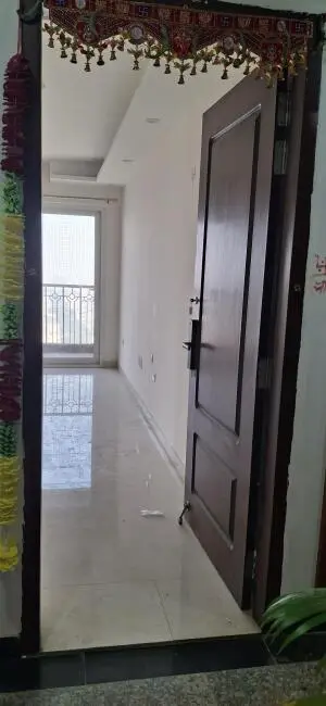 Property for rent in in Shakti Khand 4, Ghaziabad between 30000 to 50000.