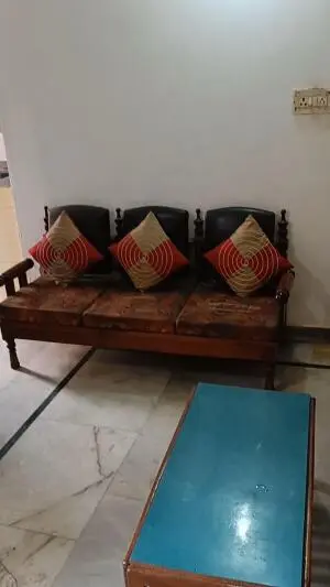 PG in University Enclave, Delhi Under 7000 - Paying Guest in University ...