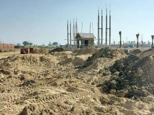 Residential land in Nari Mathura from 10 lakhs to 15 lakhs - 11 ...